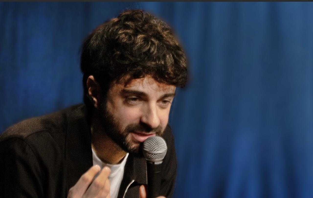 Daniele Gattano torna al Manzoni, Perestrojka e Pancake tra ironia e ...